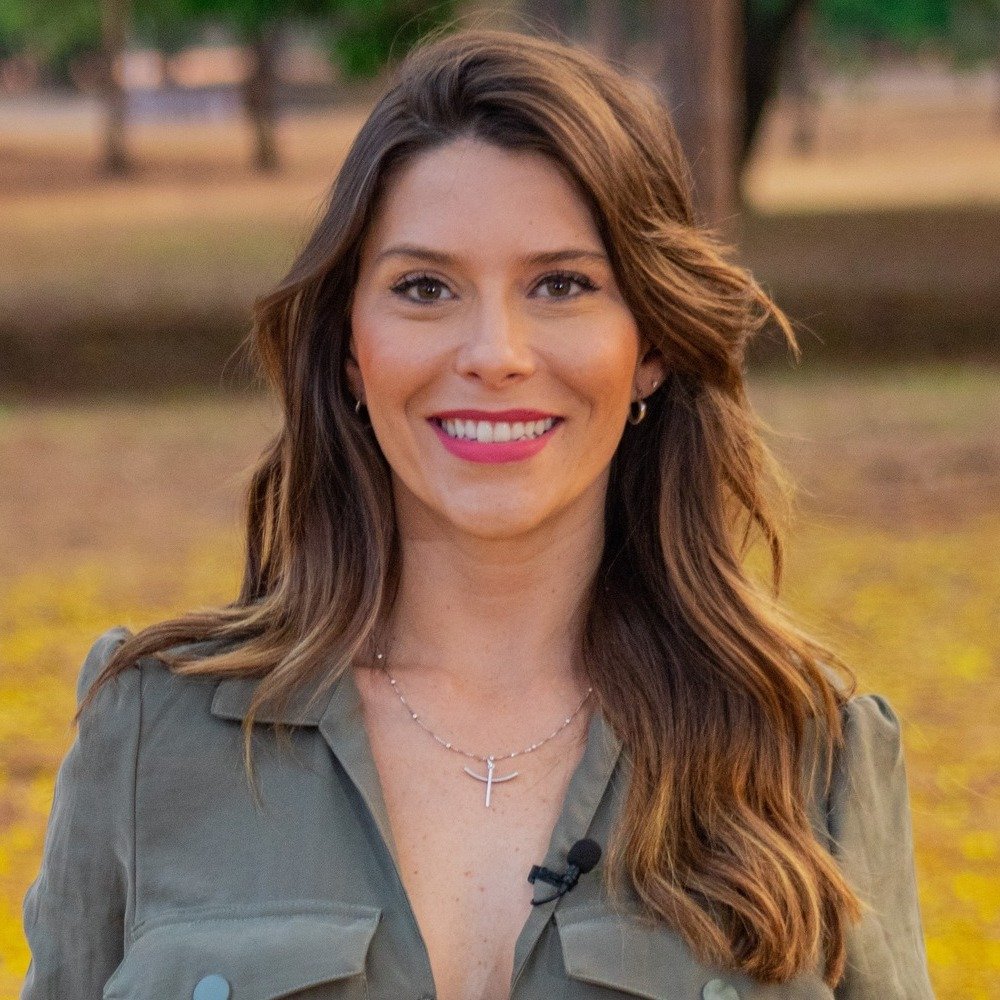 Júlia Lucy - Júlia Lucy